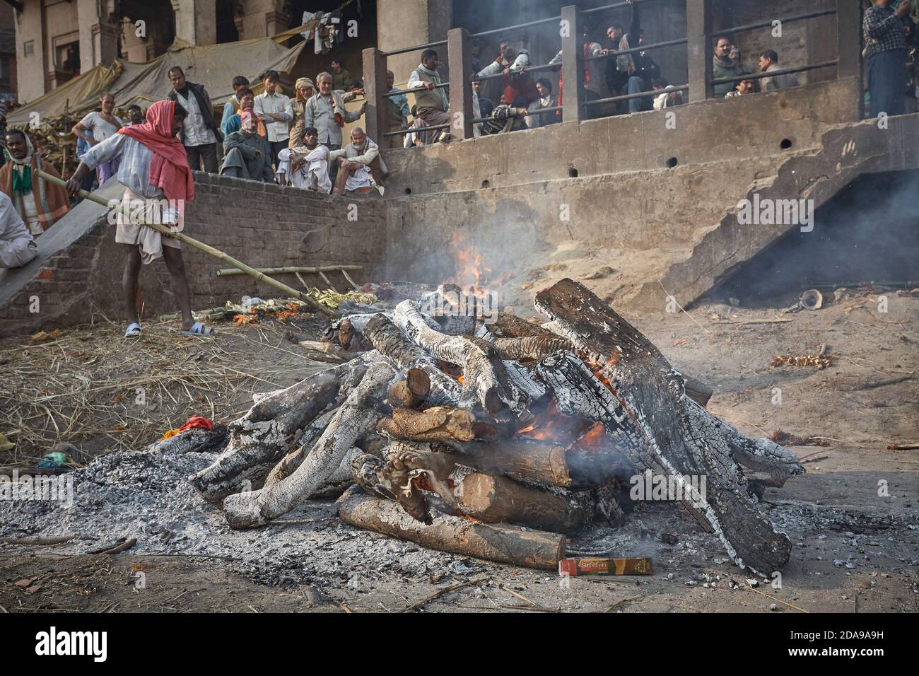 Varanasi, India, January 2008. Cremation ceremony in Manikarnika, the ...