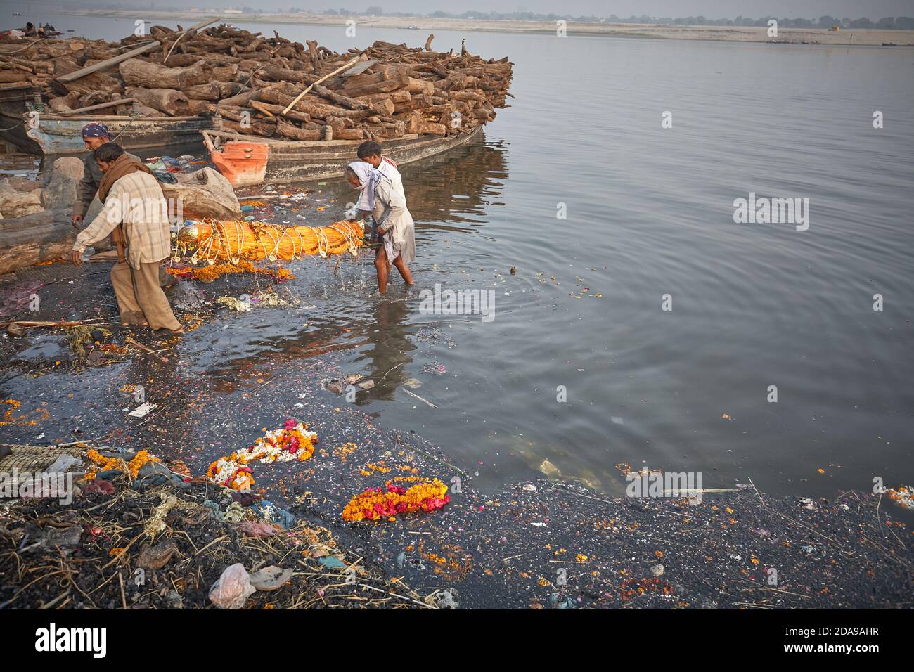 Funeral Pyre Ganges River High Resolution Stock Photography and Images ...