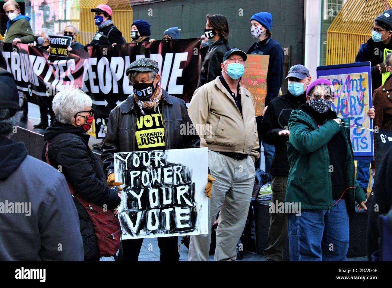 Count the vote hi-res stock photography and images - Alamy