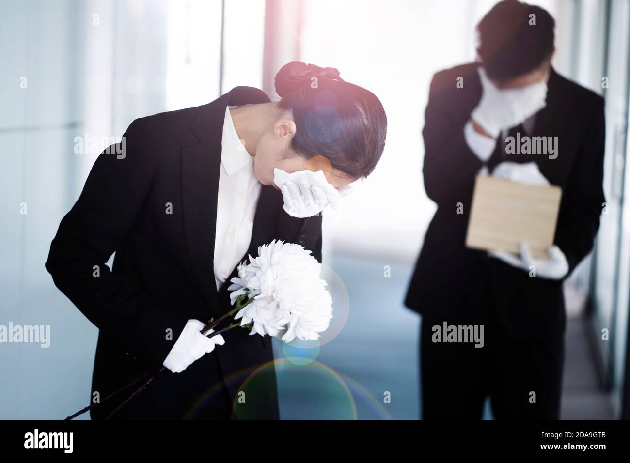 Mourner funeral hi-res stock photography and images - Alamy
