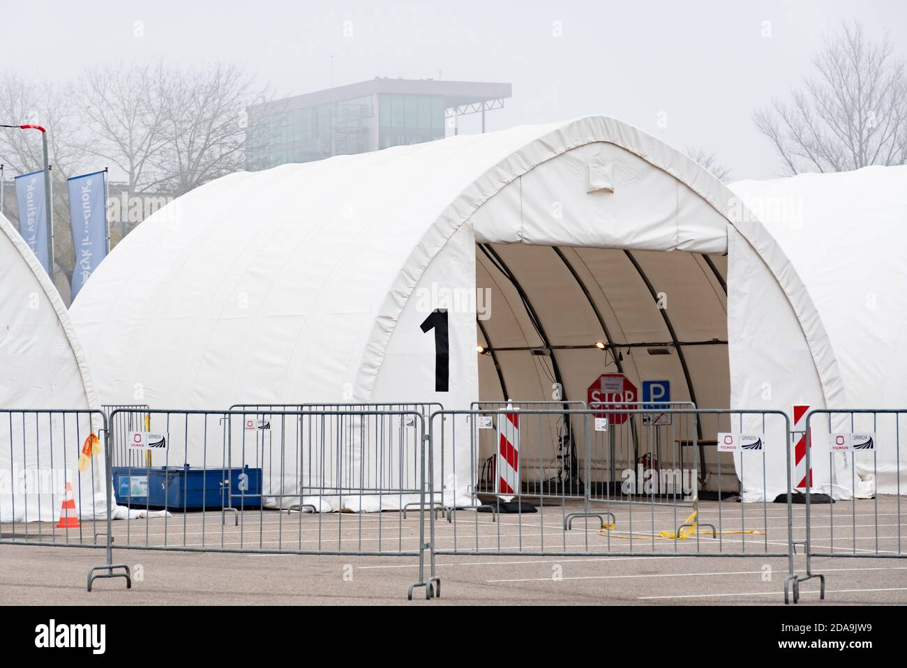 Row of tents hi-res stock photography and images - Alamy