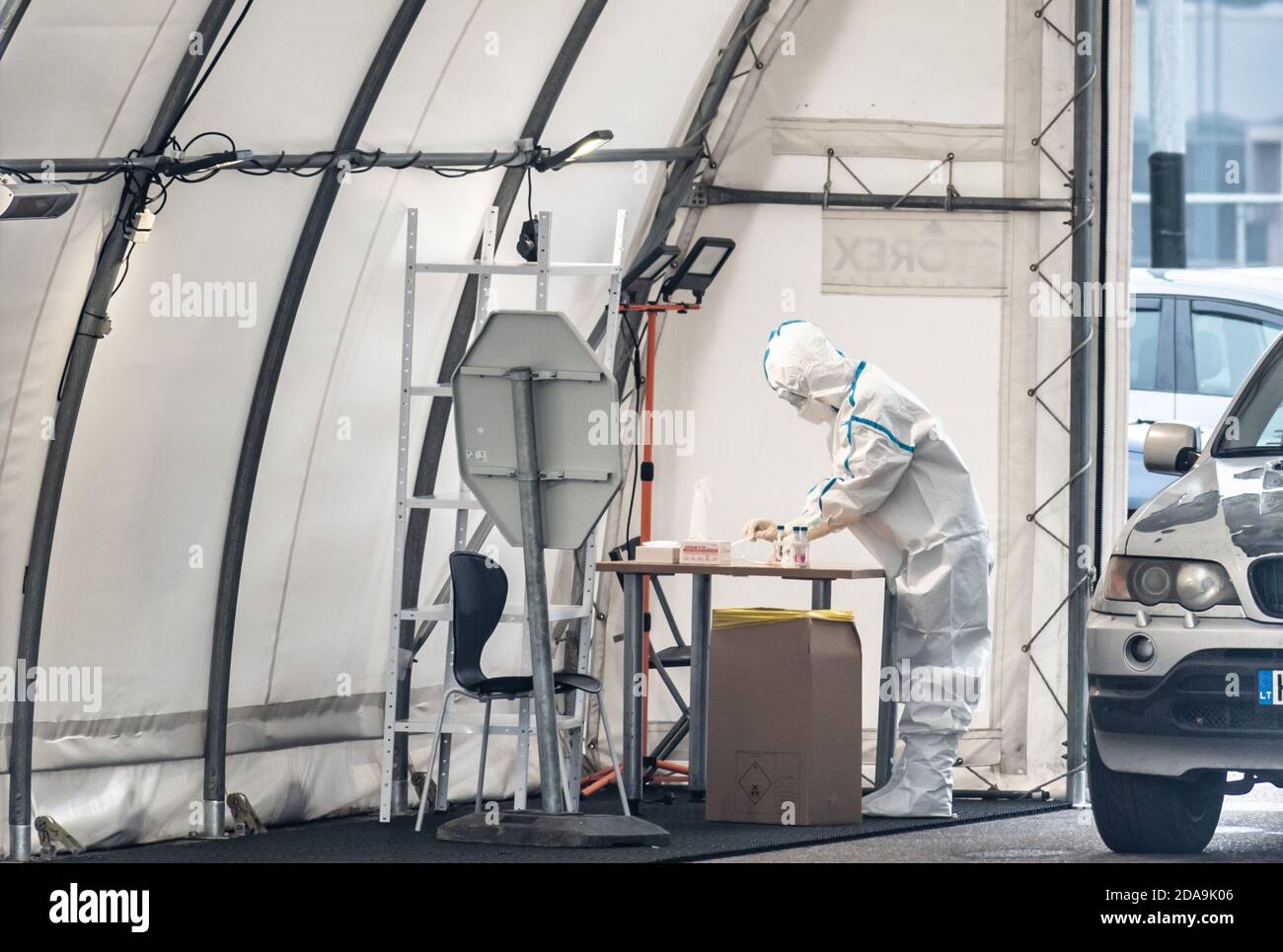 Mobile testing station tent, hot spot for swab test during Coronavirus ...
