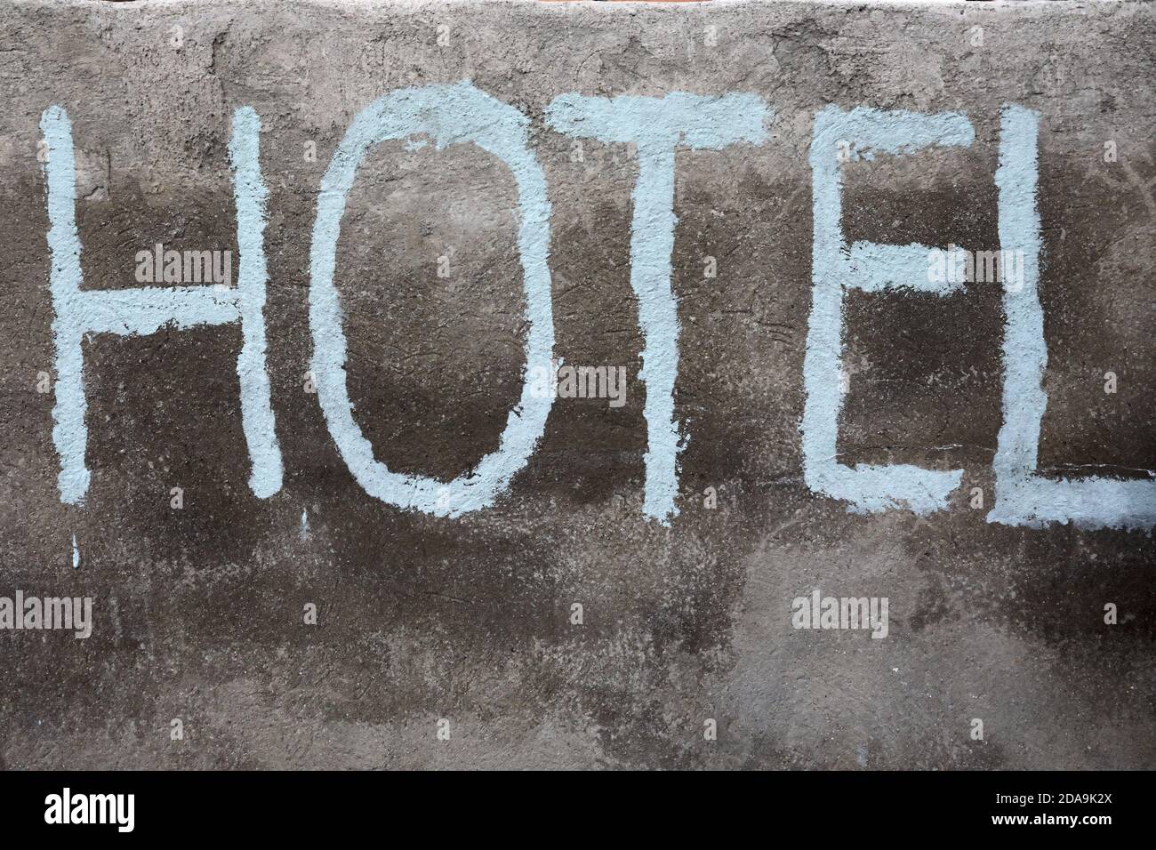 Sign wall house lodging hi-res stock photography and images - Alamy