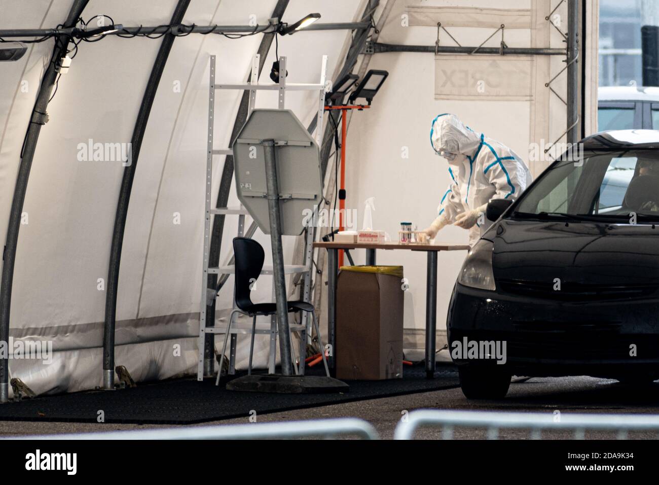 Mobile testing station tent, hot spot for swab test during Coronavirus ...