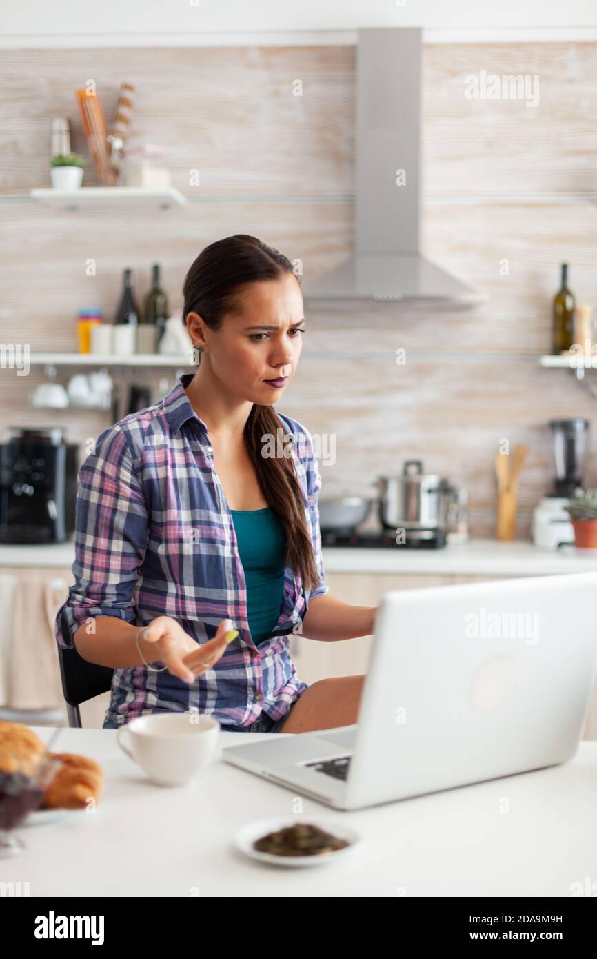 Kitchen gadget confused hi-res stock photography and images - Alamy