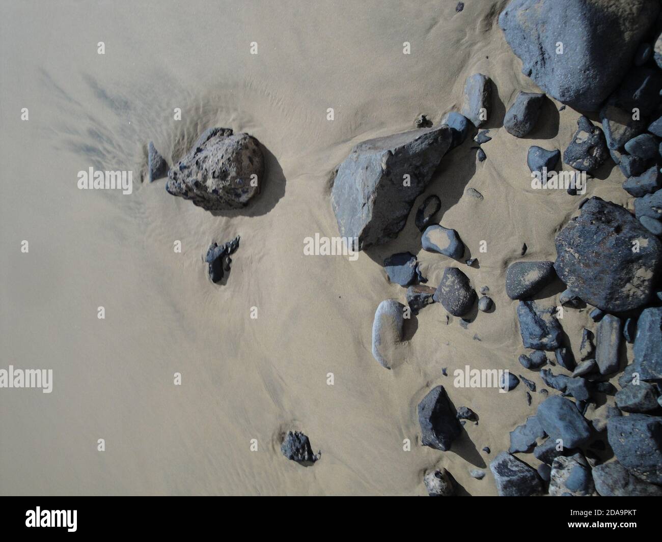 Beachside structures hi-res stock photography and images - Alamy