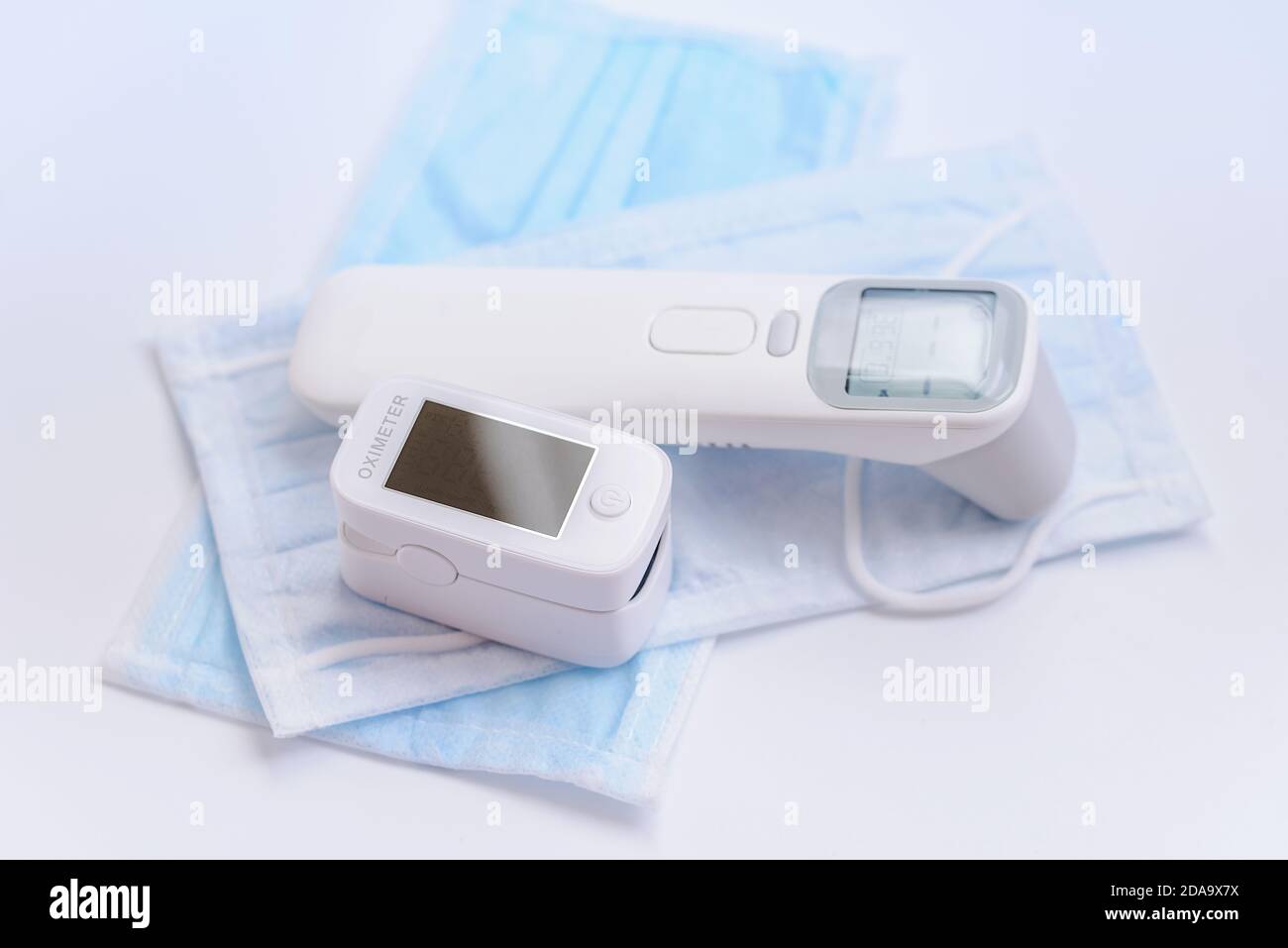 Portable oxygen mask hi-res stock photography and images - Alamy