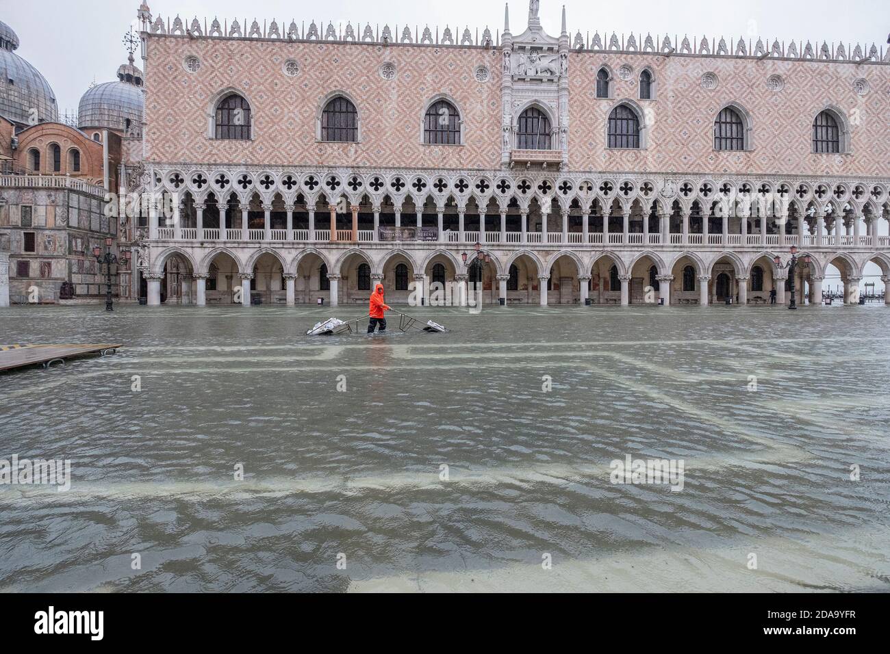 Exceptional high tide in venice Stock Photo - Alamy
