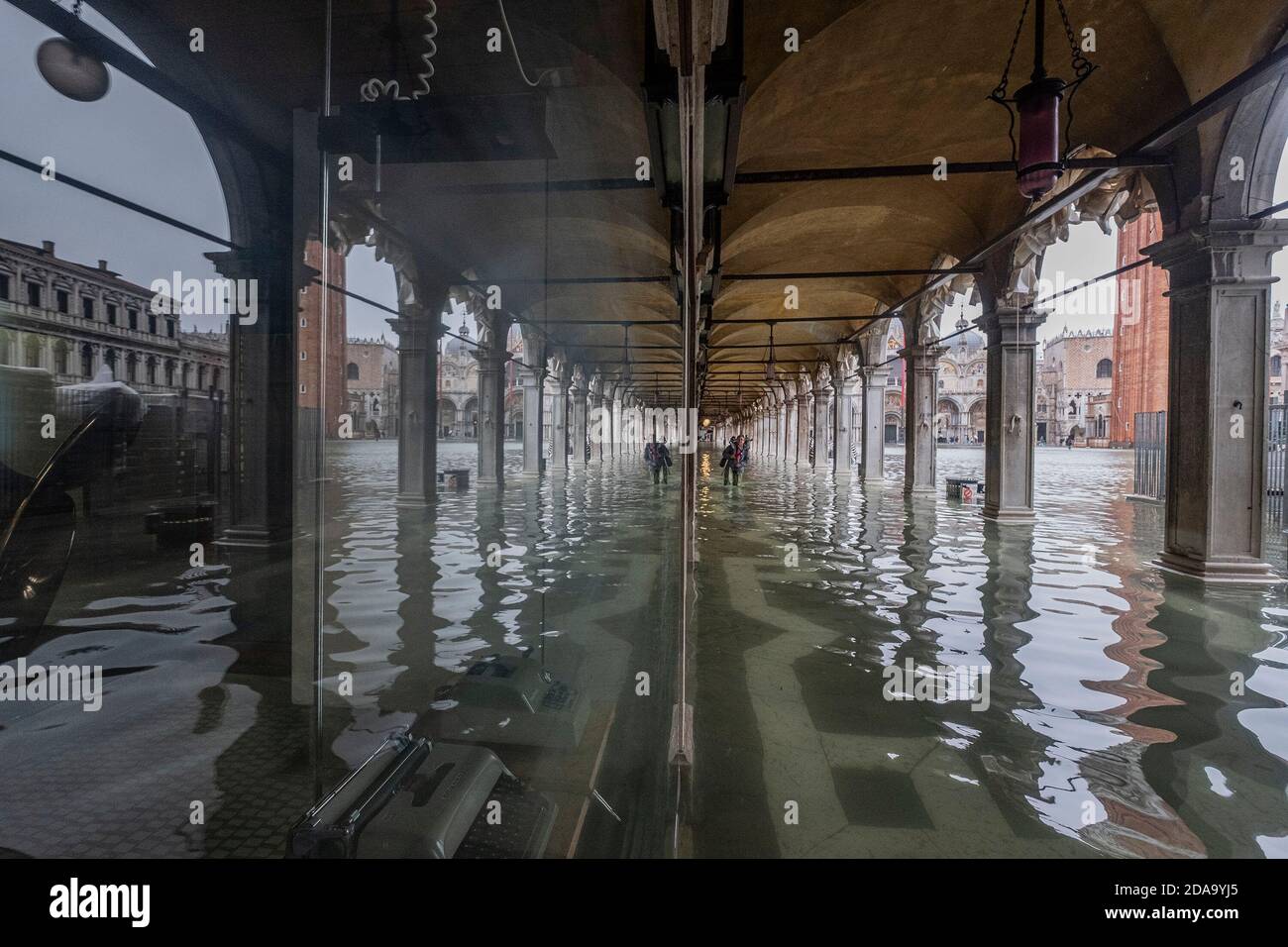 Exceptional high tide in venice Stock Photo - Alamy