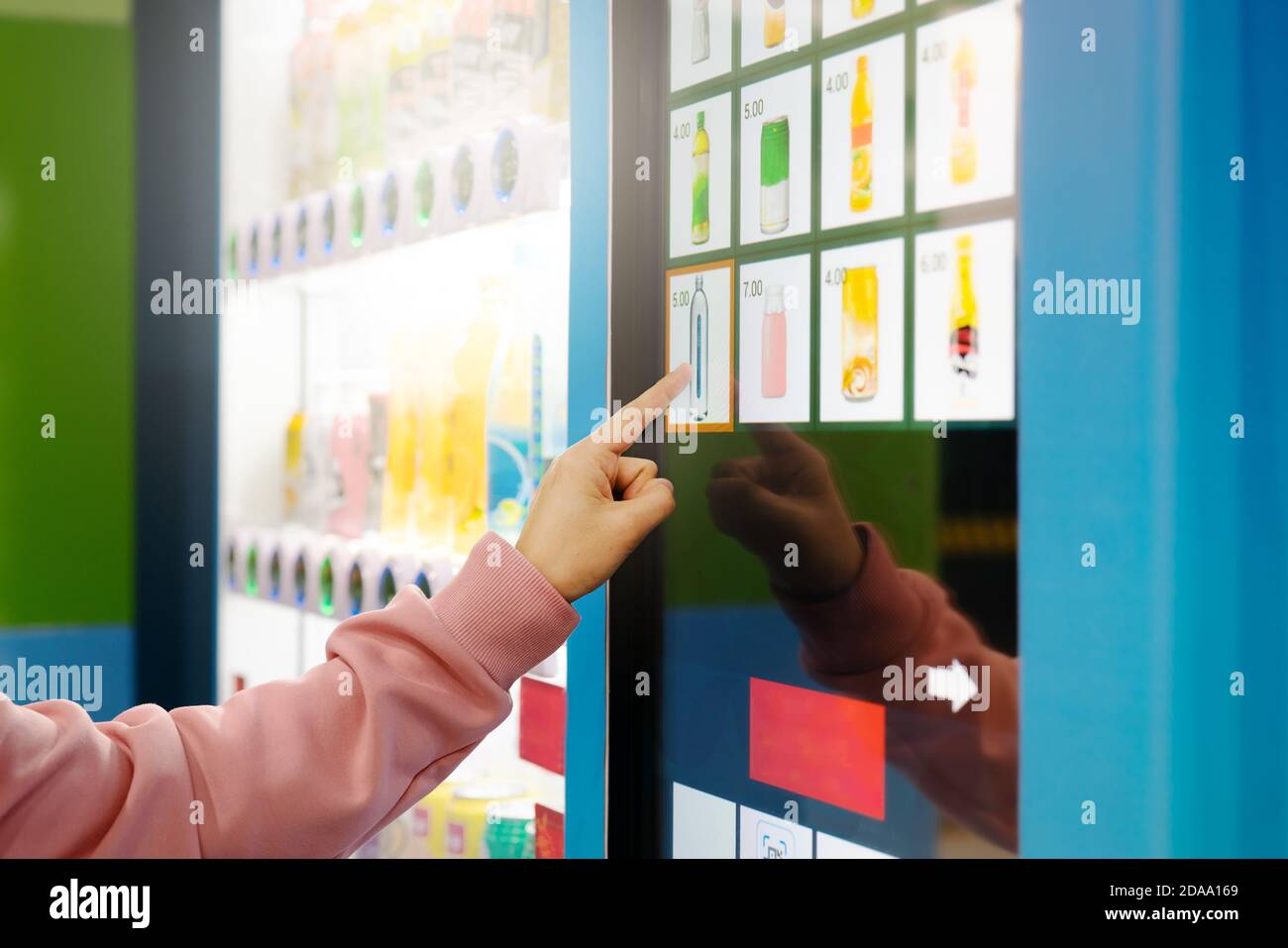 Number vending machine hi-res stock photography and images - Alamy