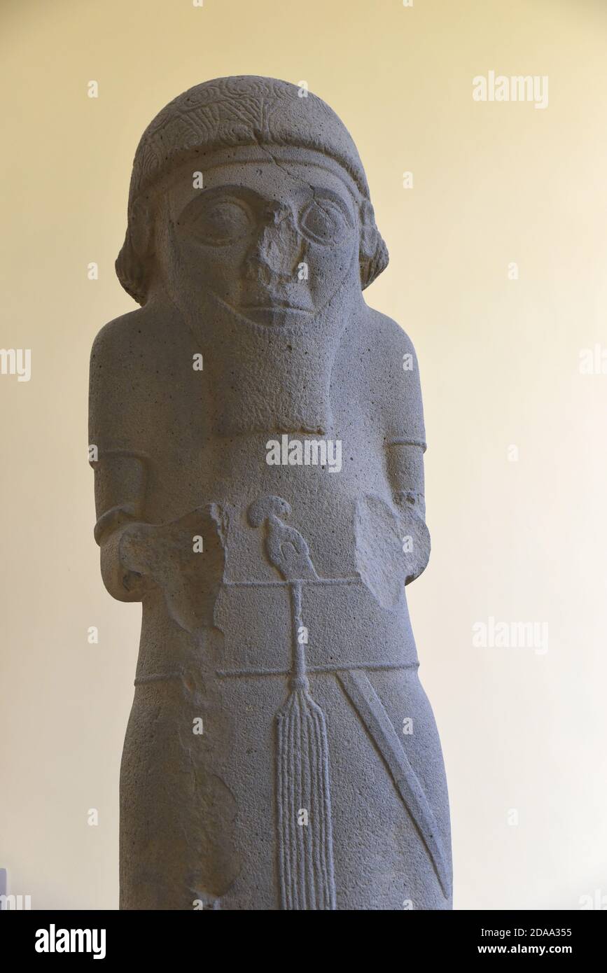 Detail of an ancient statue of a human Stock Photo - Alamy