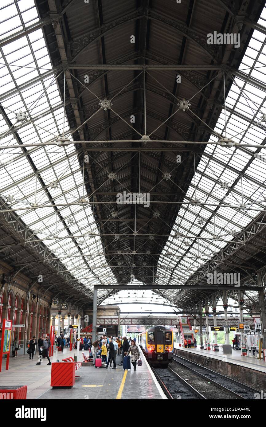 Long Preston Rail Station High Resolution Stock Photography and Images ...