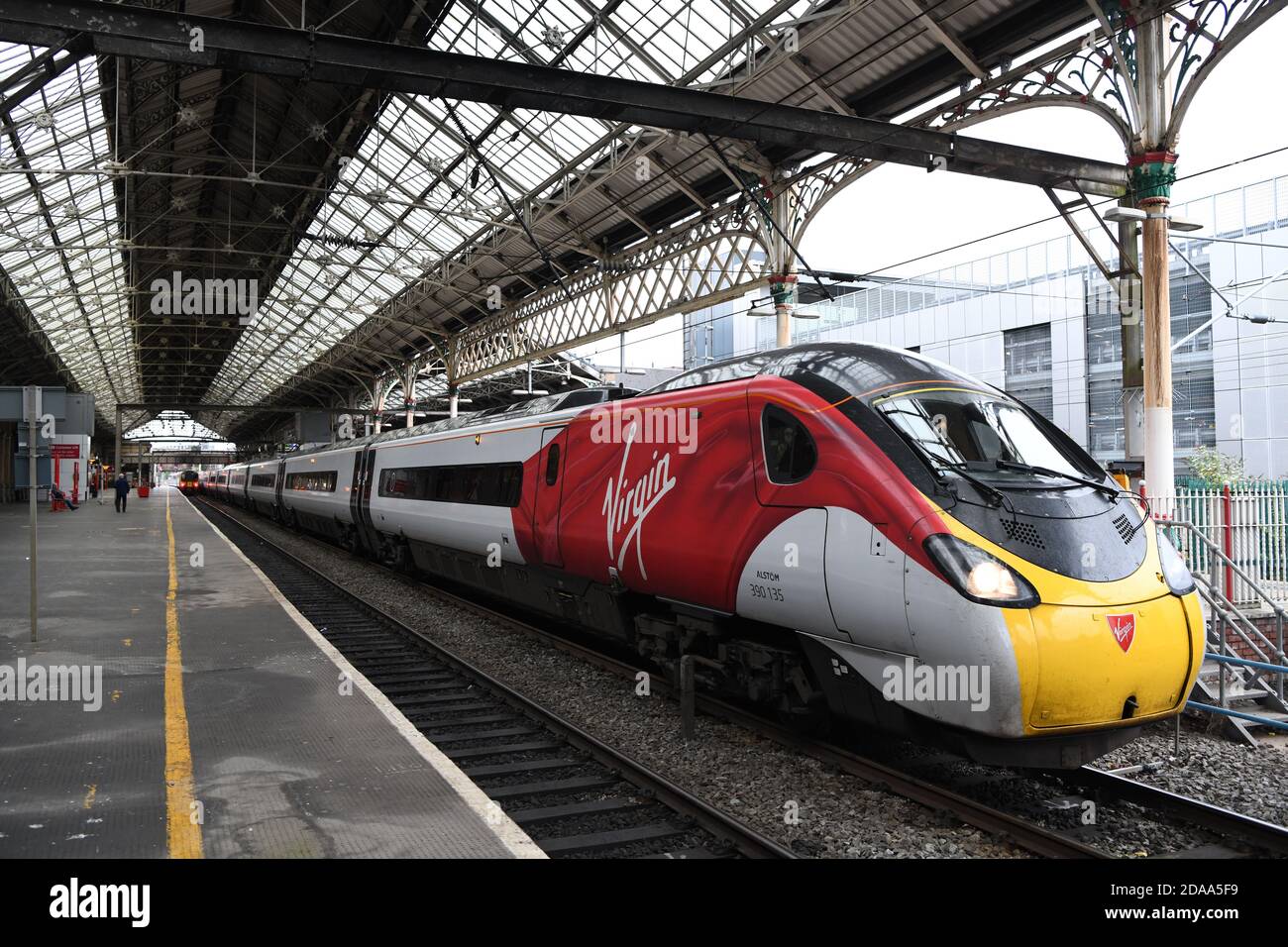 Virgin Train arriving at Preston Railway Station Stock Photo - Alamy