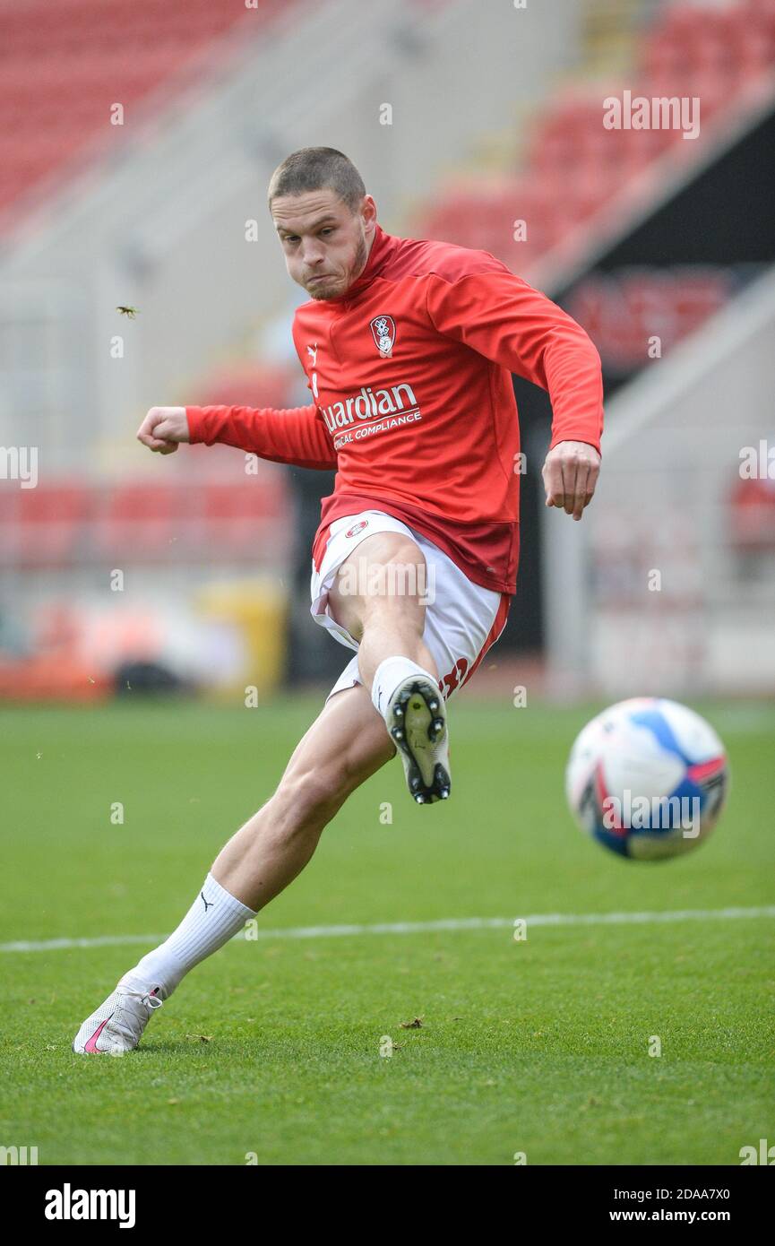 Ben Wiles #8 of Rotherham United during warm up Stock Photo - Alamy