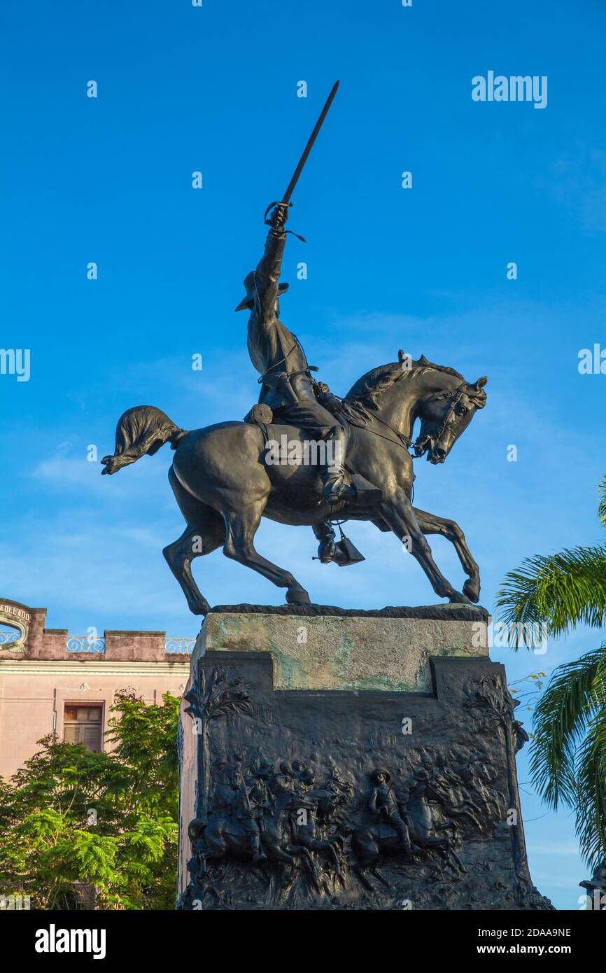 Statue of agramonte hi-res stock photography and images - Alamy