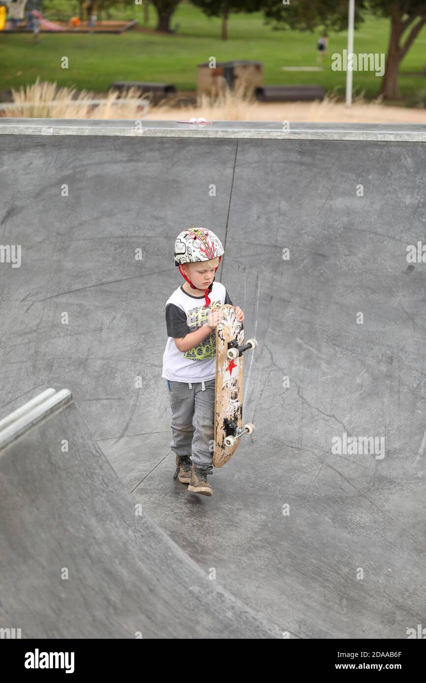 Young boy riding skate park at the Portland Skate Park Stock Photo - Alamy