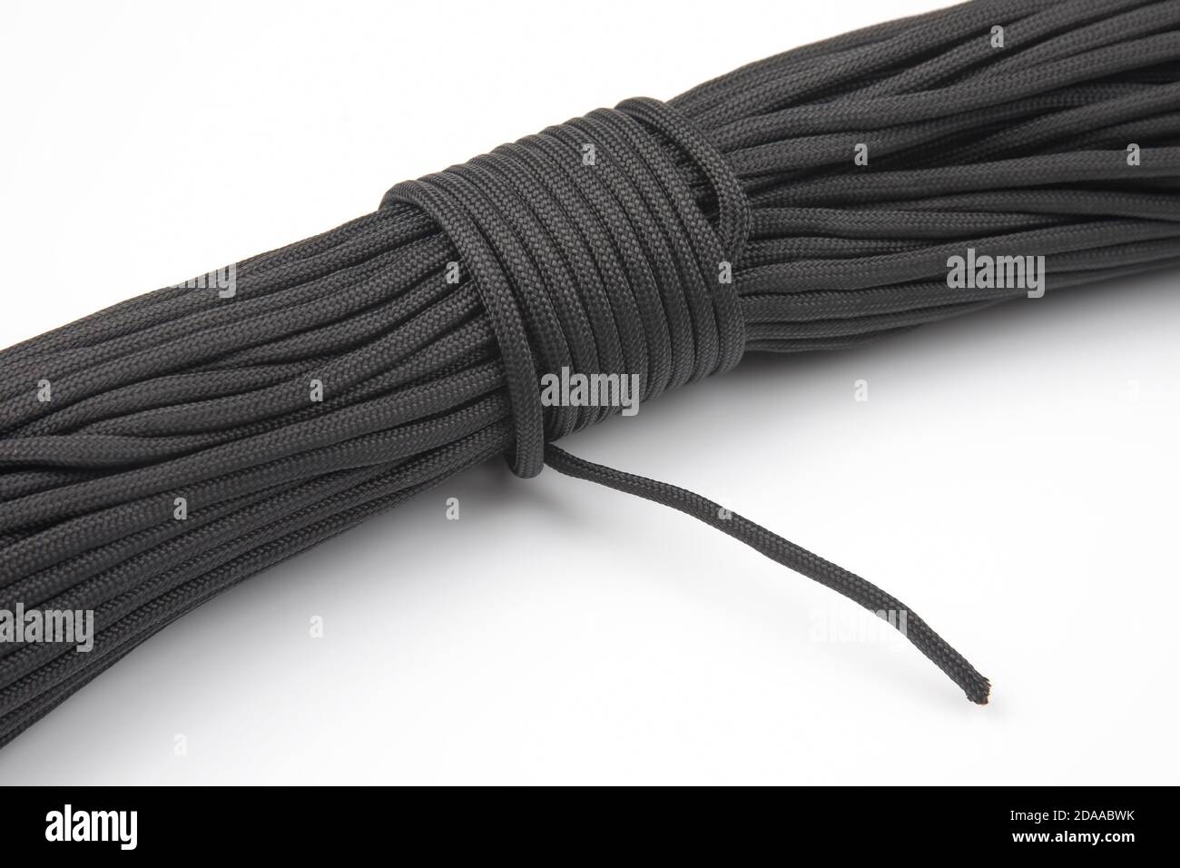 White paracord hi-res stock photography and images - Alamy