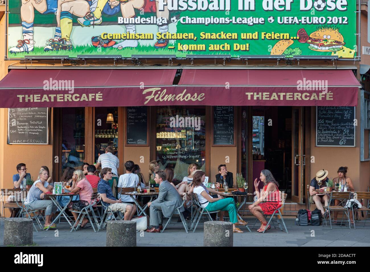 Theatercafe hi-res stock photography and images - Alamy