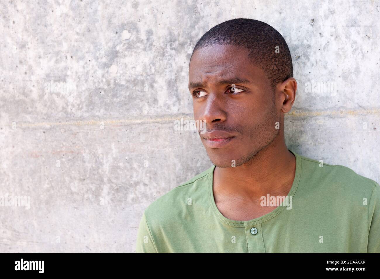 Handsome black man close up hi-res stock photography and images - Alamy