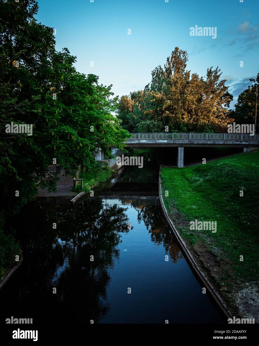 Crossway hi-res stock photography and images - Alamy