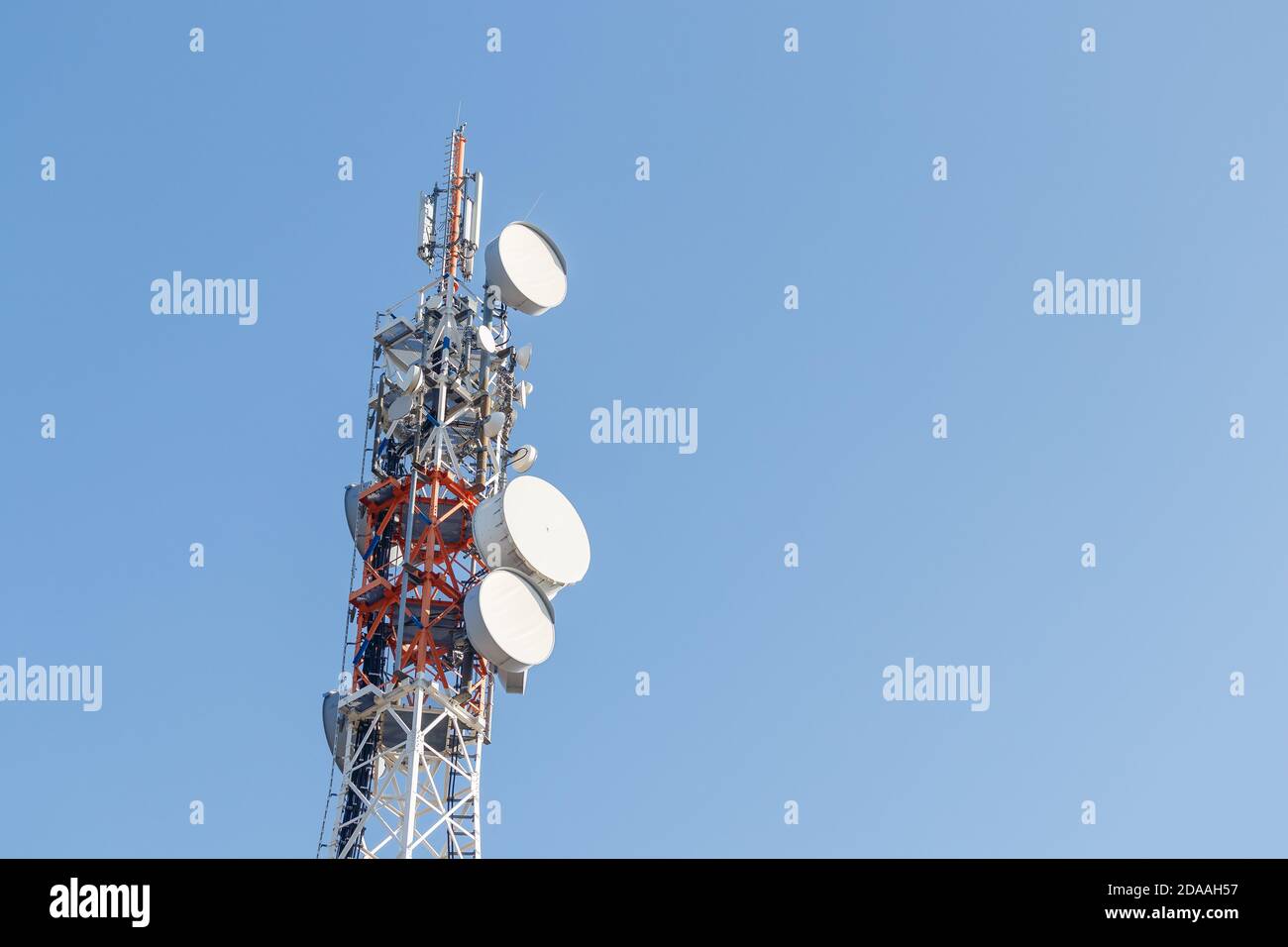 5g mast hi-res stock photography and images - Alamy