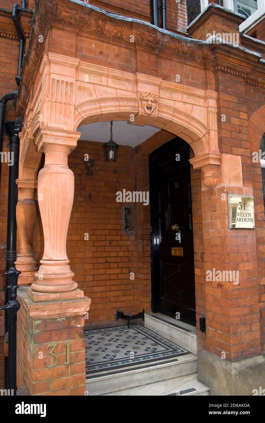 South entrance facade hi-res stock photography and images - Alamy
