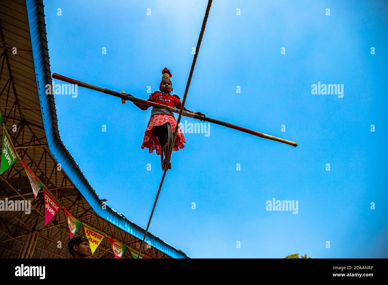 Rope acrobatics hi-res stock photography and images - Alamy