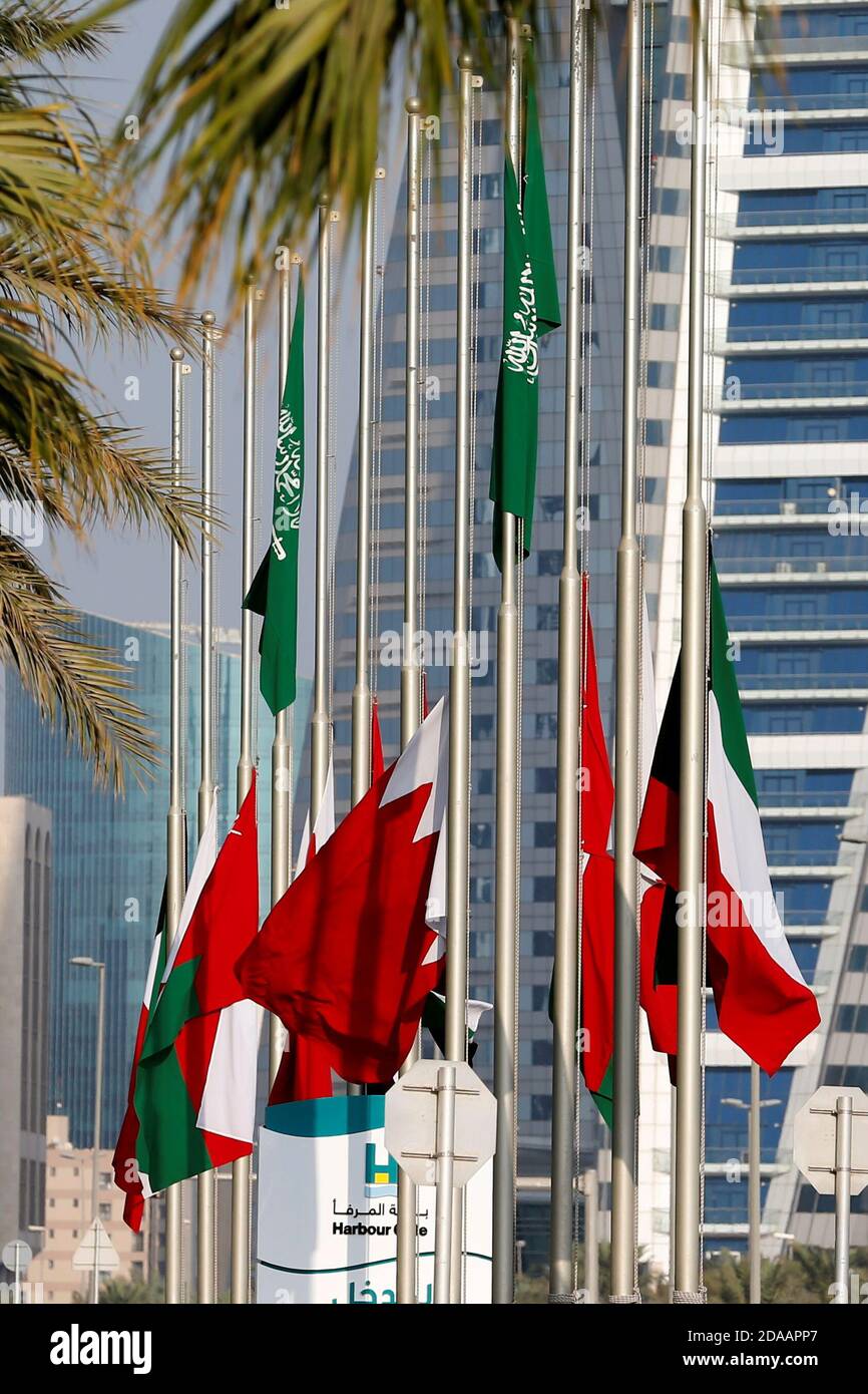 Sheikh khalifa bin salman al khalifa hi-res stock photography and ...