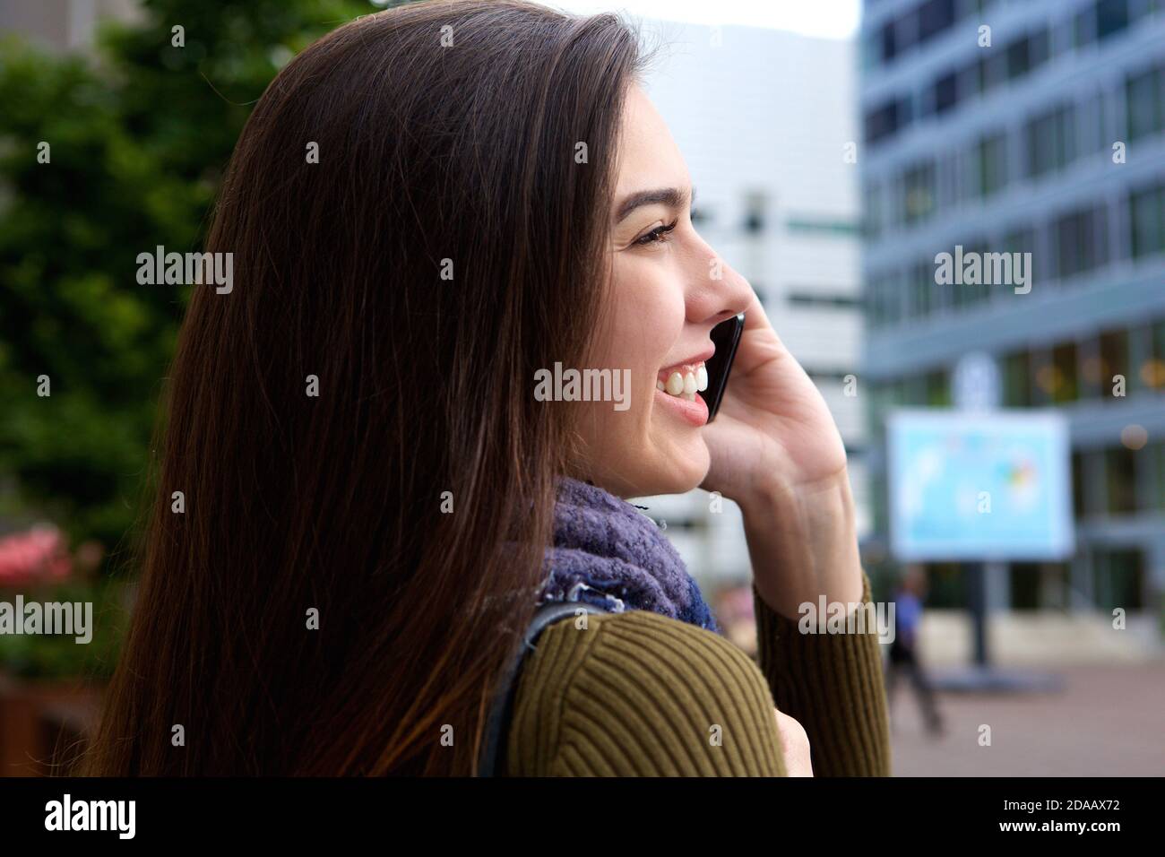 Side profile female fashion model hi-res stock photography and images ...