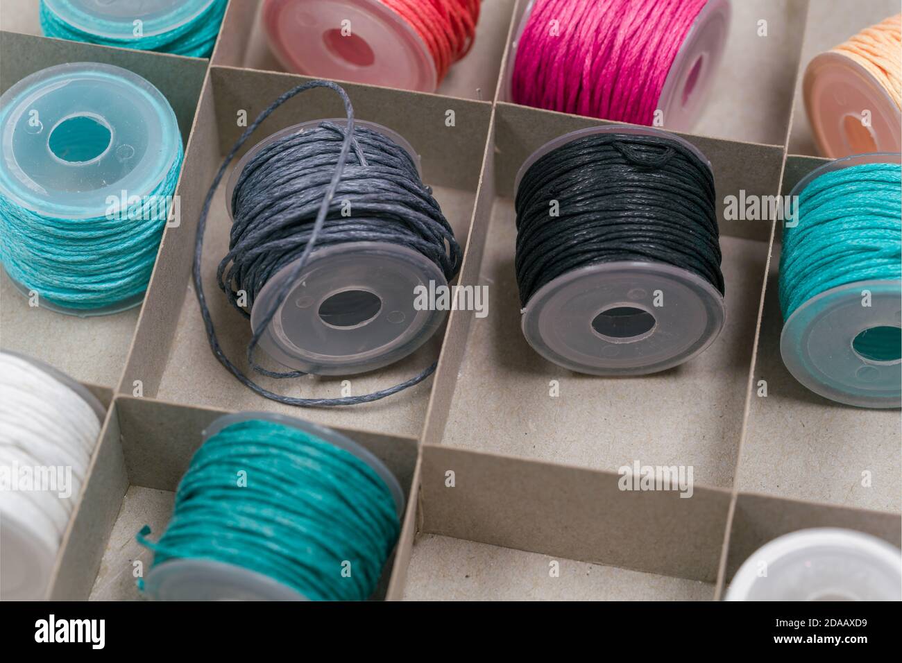 Tangles threads hi-res stock photography and images - Alamy