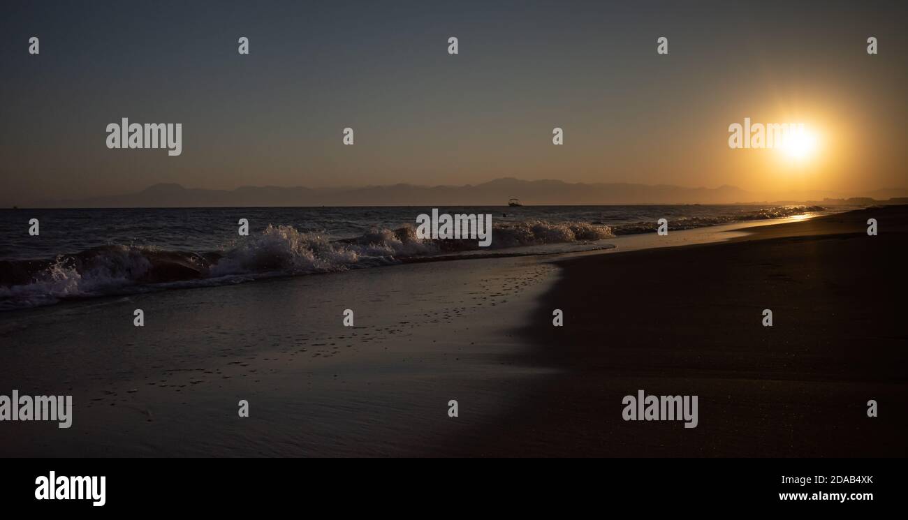 Beautiful blazing sunset sea landscape. Amazing summer sunset view on ...