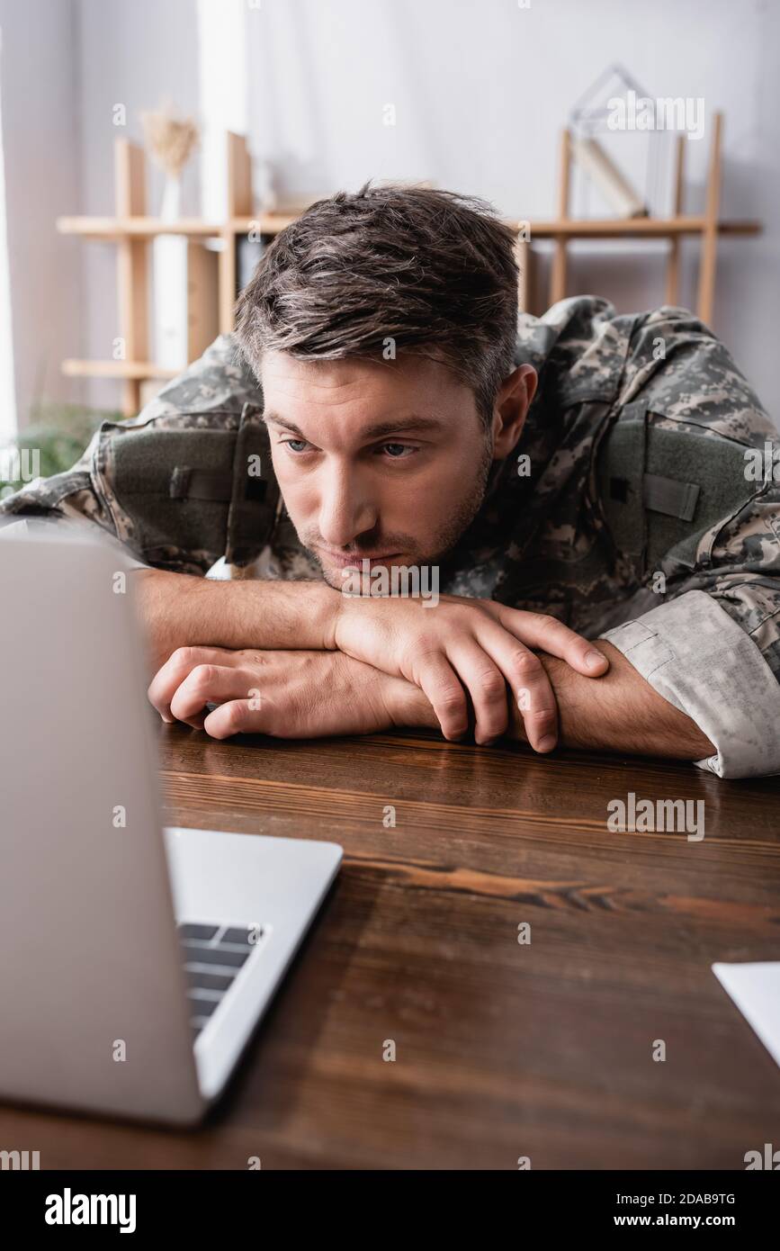 Military uniform computer hi-res stock photography and images - Alamy