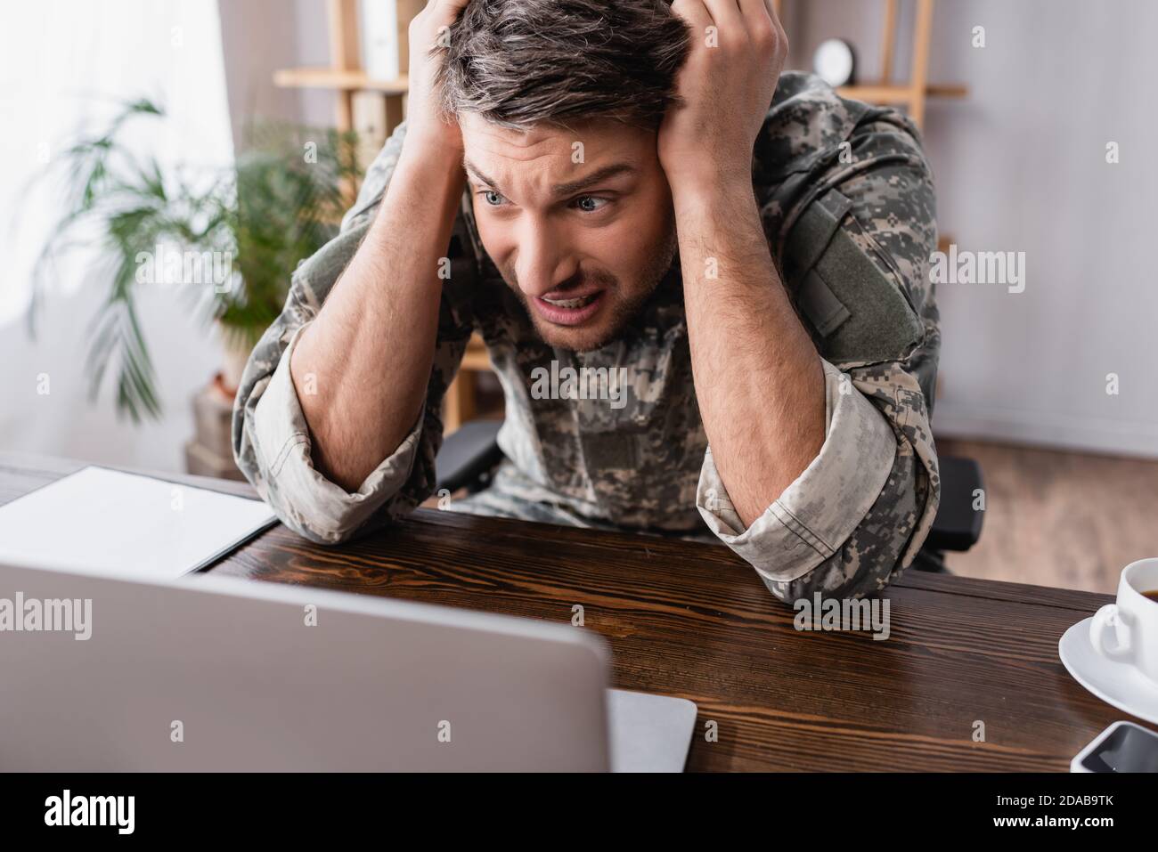 Military communication hi-res stock photography and images - Alamy