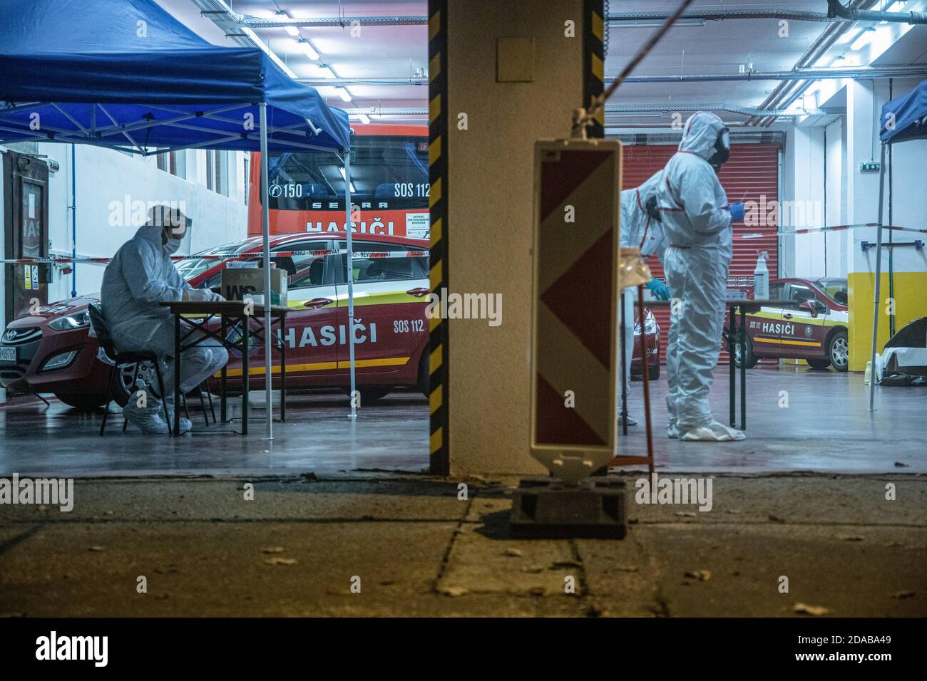 Healthworkers hi-res stock photography and images - Alamy