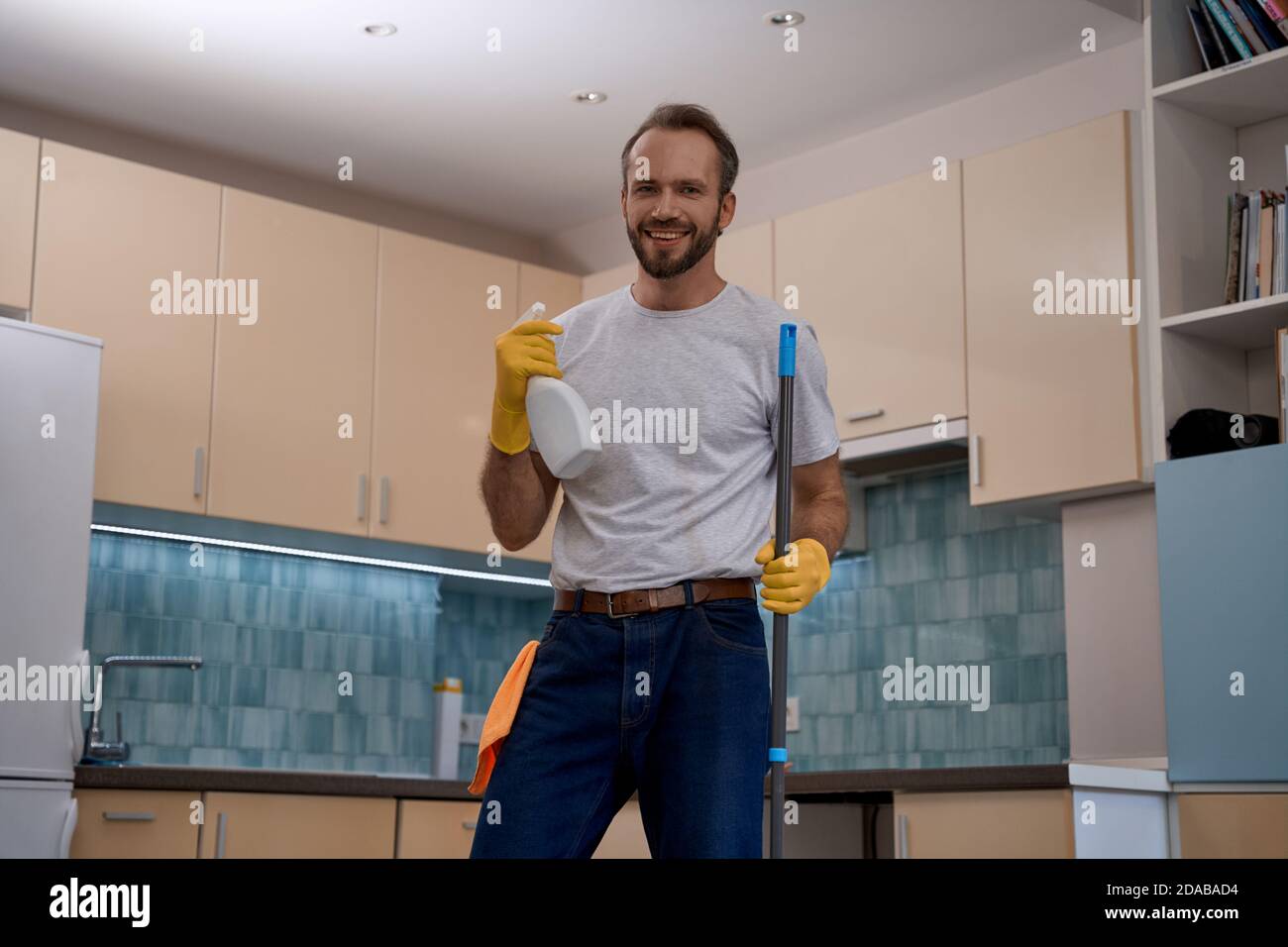 Mop handle hi-res stock photography and images - Alamy