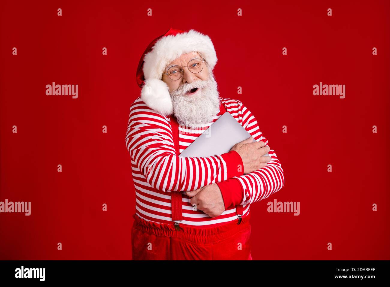Hugging pole hi-res stock photography and images - Alamy