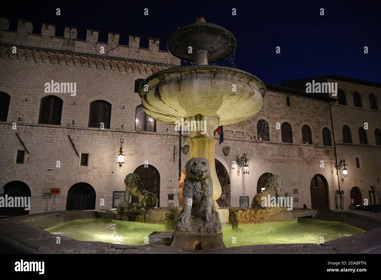 The Fountain in the town hall square in Assisi Stock Photo - Alamy