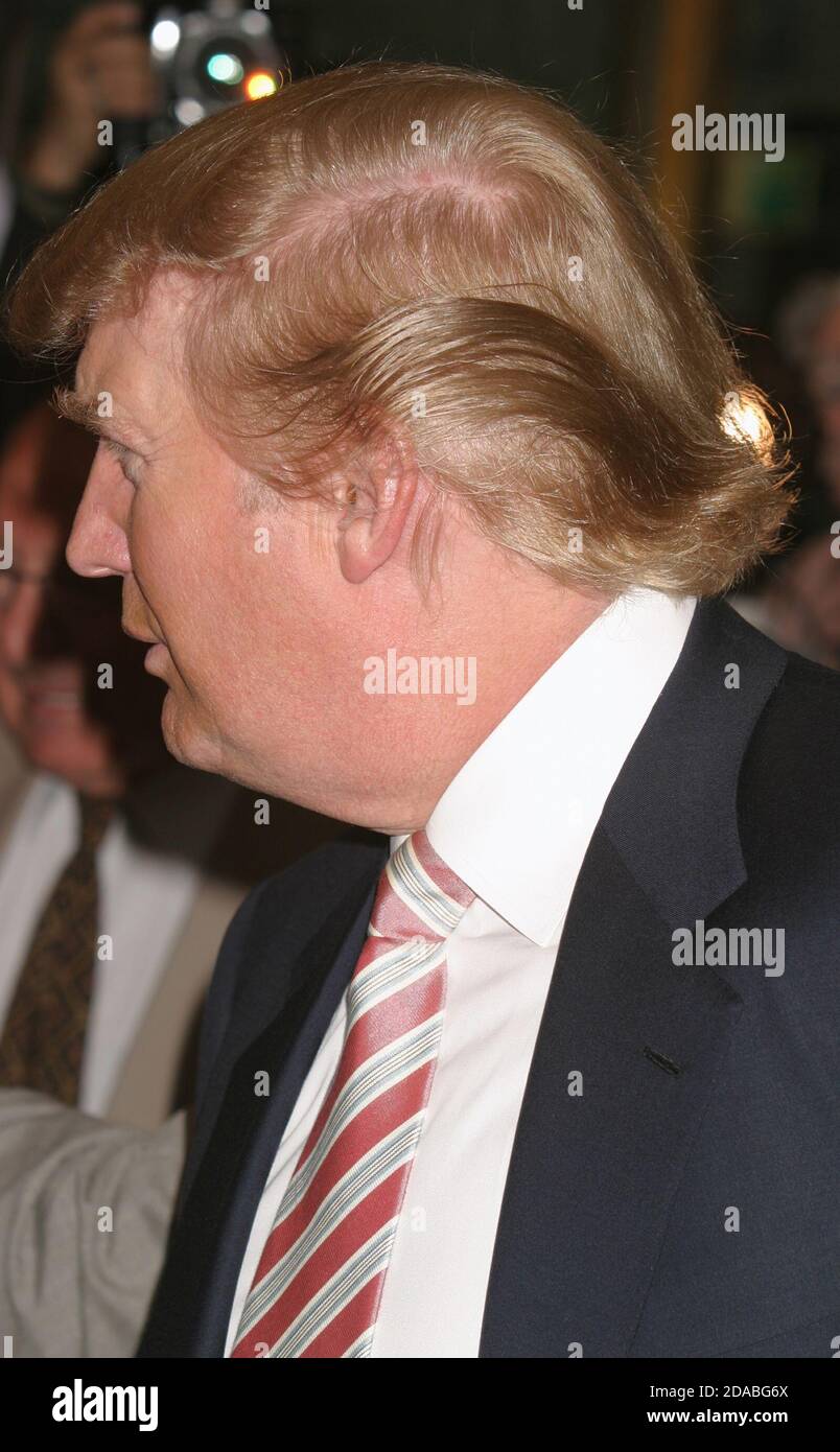 Bombay 2004 night hi-res stock photography and images - Alamy