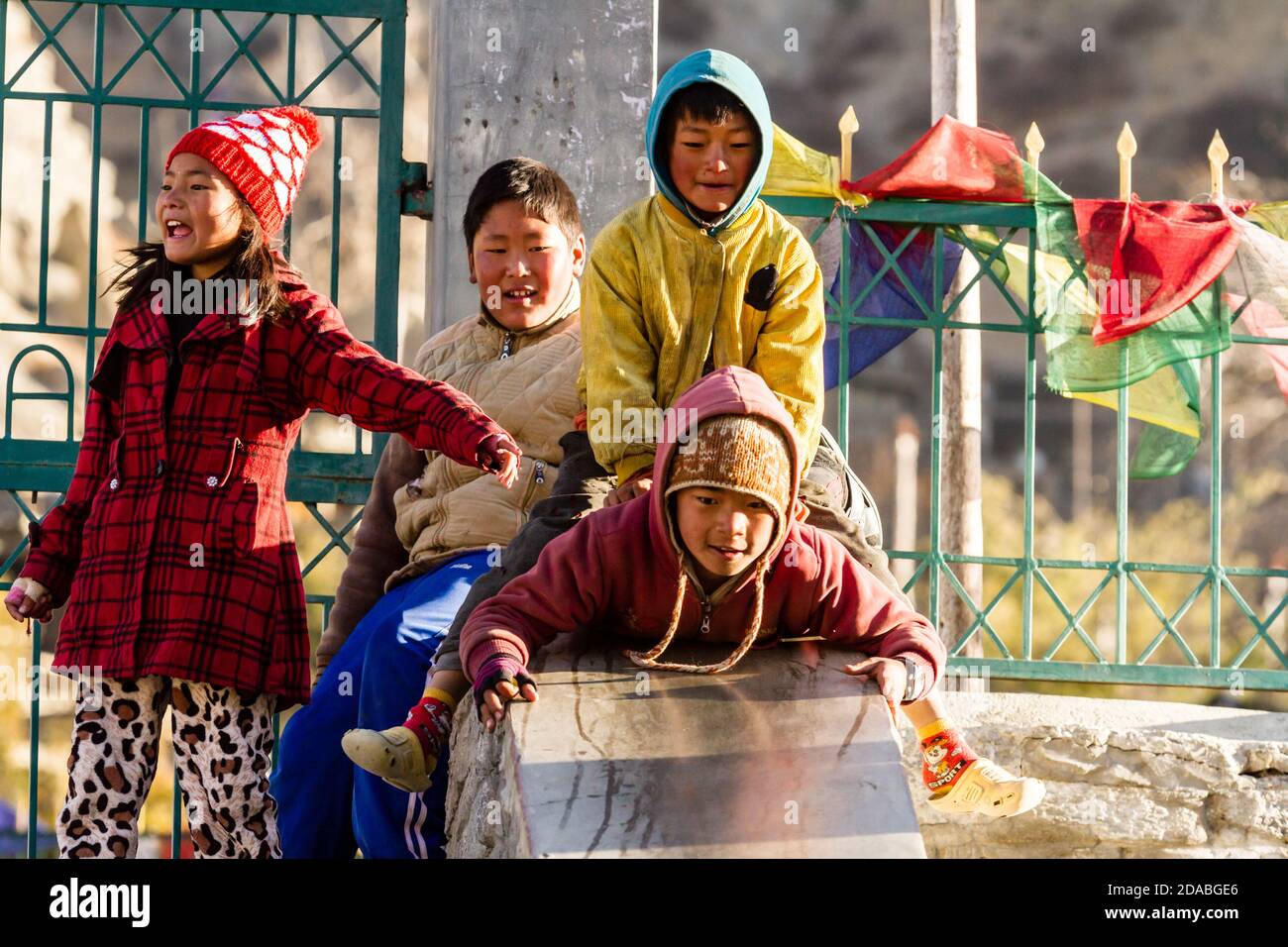 Aboriginal children play hi-res stock photography and images - Alamy