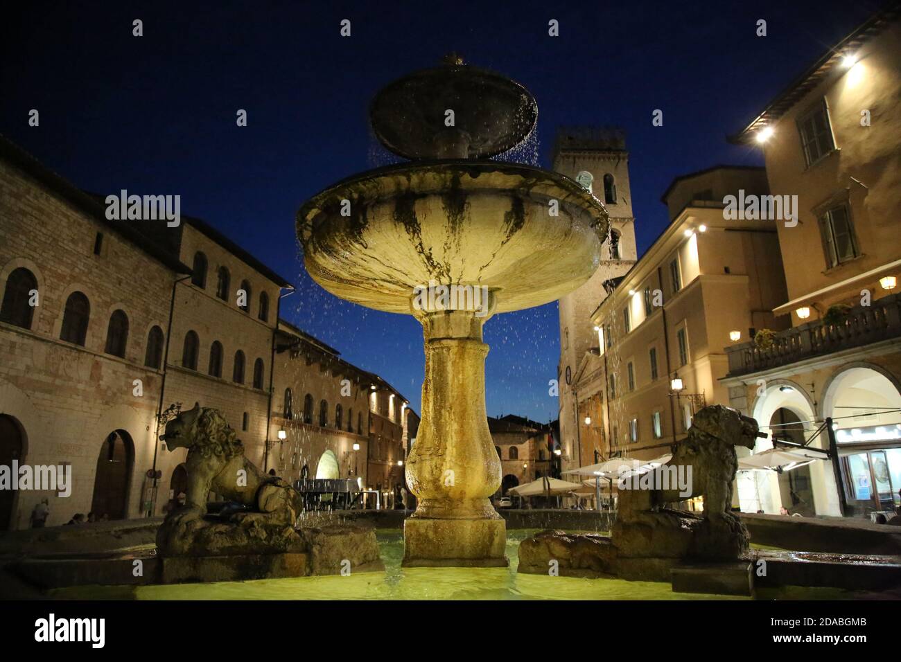 The Fountain in the town hall square in Assisi Stock Photo - Alamy