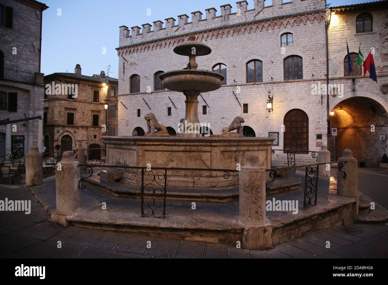 The Fountain in the town hall square in Assisi Stock Photo - Alamy