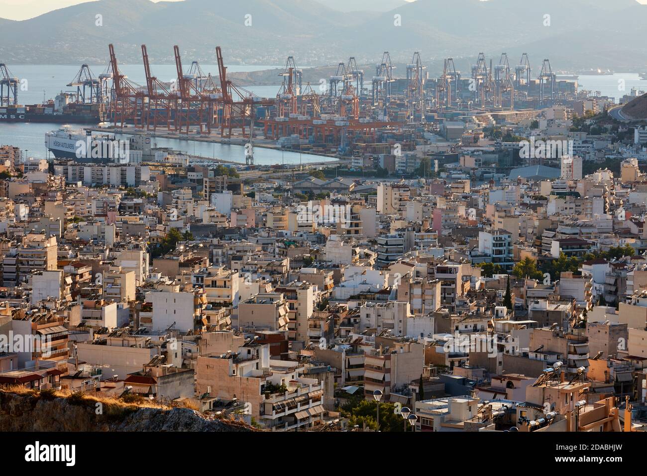Harbor overview hi-res stock photography and images - Alamy