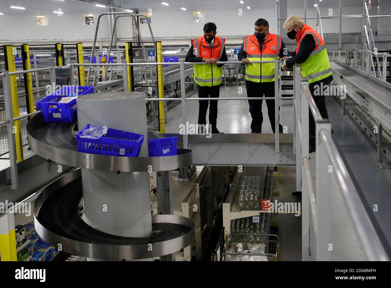 Prime Minister Boris Johnson (right) and Chancellor of the Exchequer ...