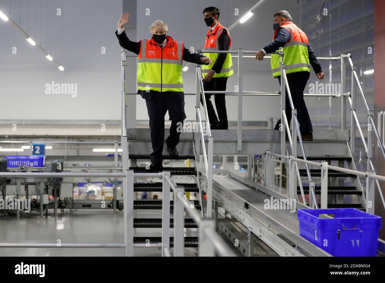 Tesco distribution centre hi-res stock photography and images - Alamy
