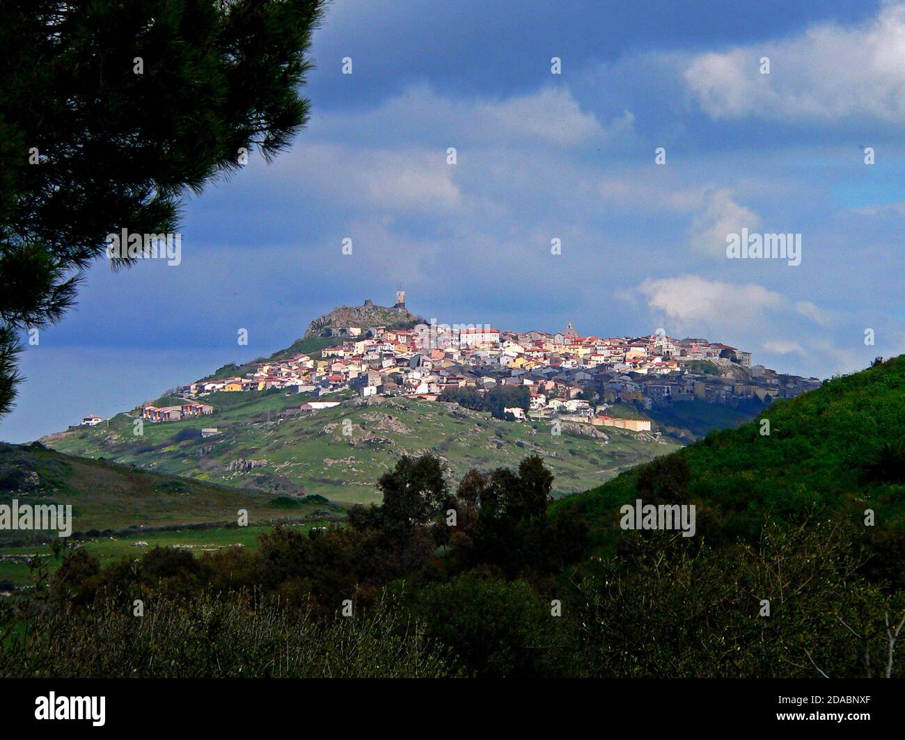 Osilo hi-res stock photography and images - Alamy