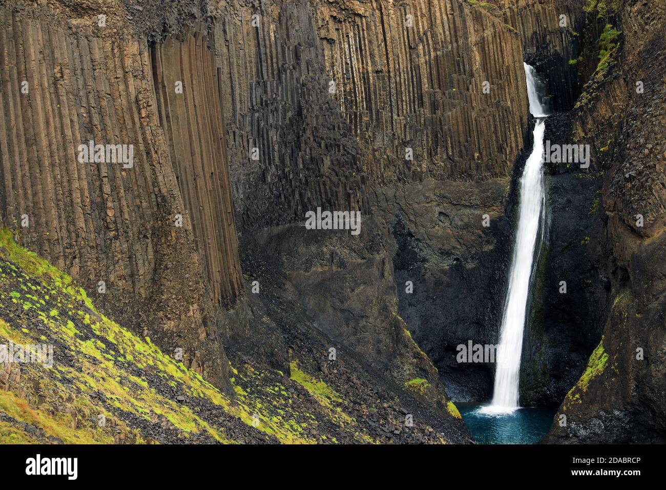 The third highest waterfall of iceland hi-res stock photography and ...
