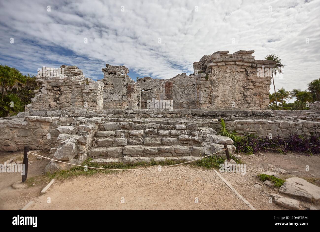Mayan temple in tulum hi-res stock photography and images - Alamy
