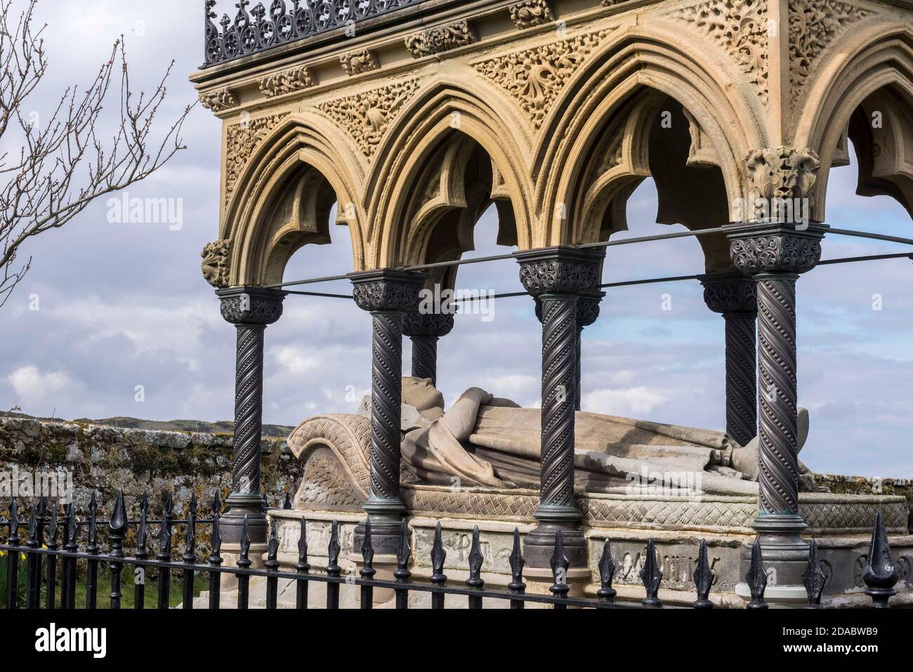 The Monument to Grace Darling, in the churchyard of St Aidan's Church ...