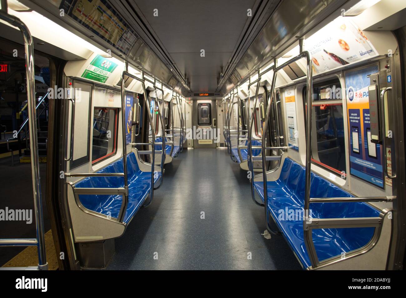 Subway cars hi-res stock photography and images - Alamy