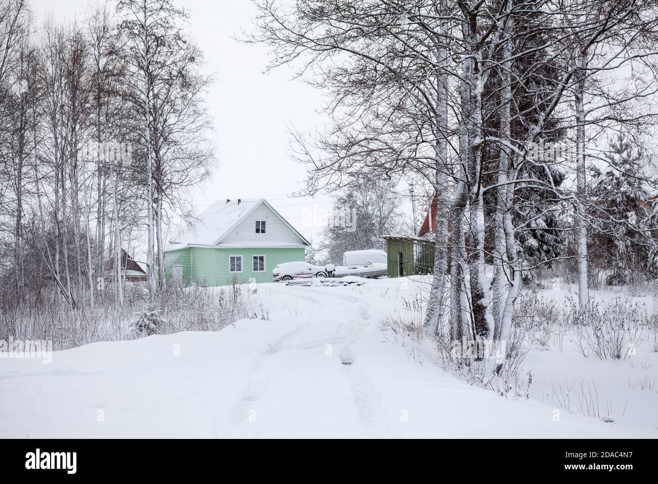 Home in russia countryside hi-res stock photography and images - Alamy